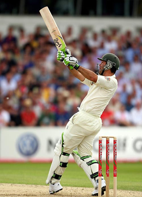 Ricky Ponting pulls for six | ESPNcricinfo.com