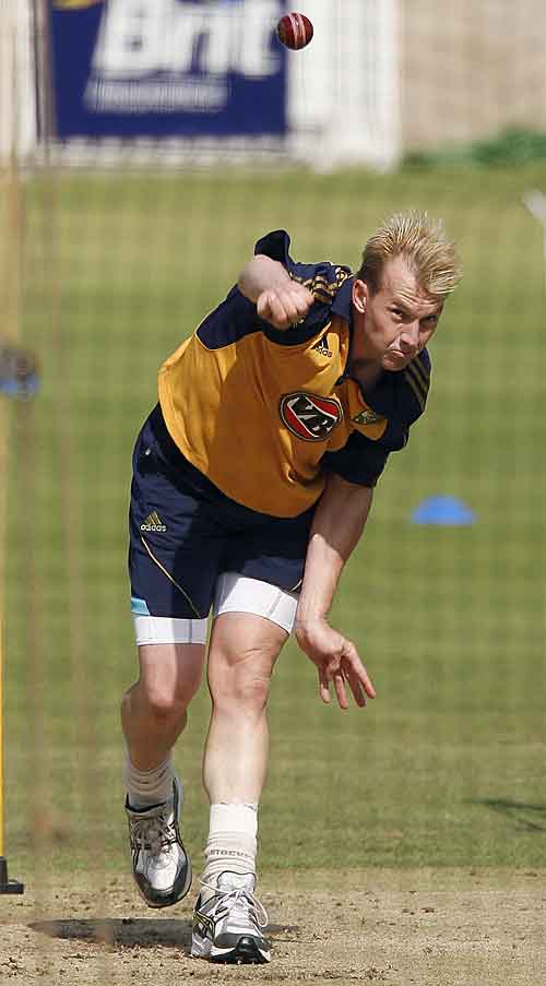 Brett Lee is waiting to see whether he will feature in the final Test ...