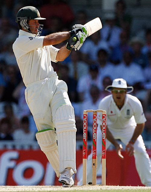 Ricky Ponting swivels and pulls | ESPNcricinfo.com