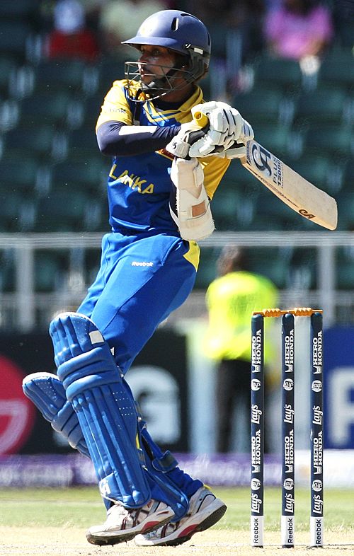 Tillakaratne Dilshan gets it past deep square leg | ESPNcricinfo.com
