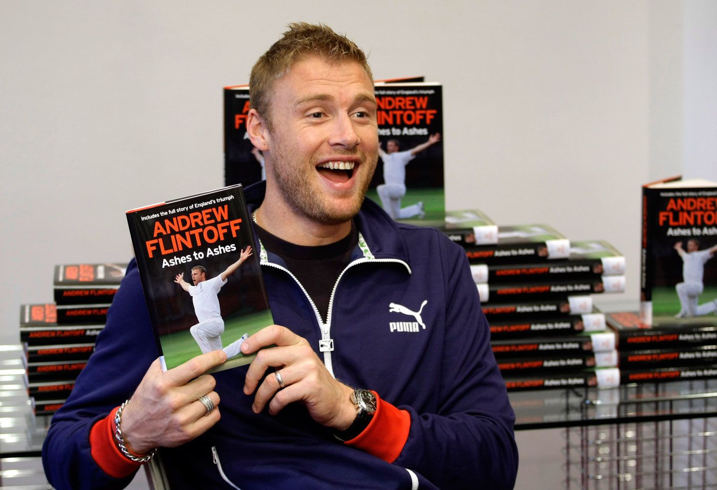 Andrew Flintoff with his new book Ashes to Ashes | ESPNcricinfo.com