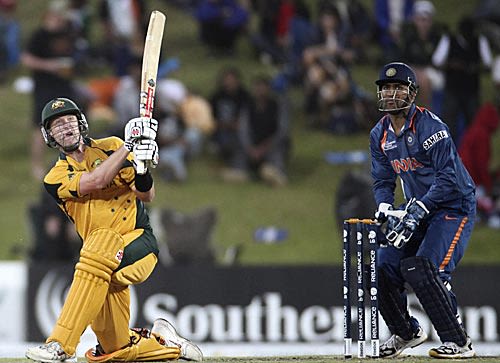 Cameron White clears deep midwicket comfortably | ESPNcricinfo.com