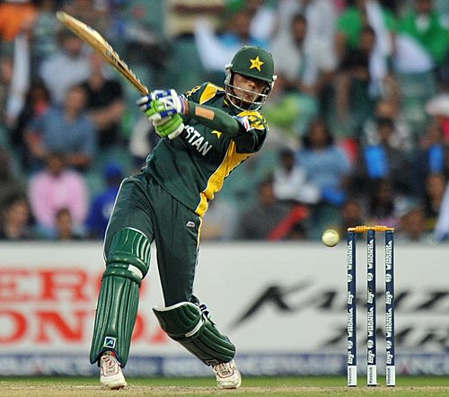 Mohammad Aamer biffed Pakistan past 200 | ESPNcricinfo.com