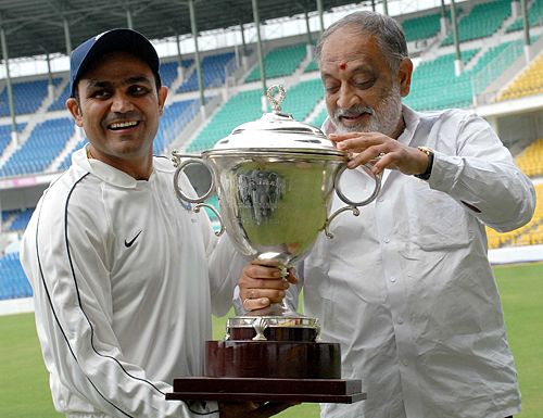 Virender Sehwag with the Irani Cup | ESPNcricinfo.com