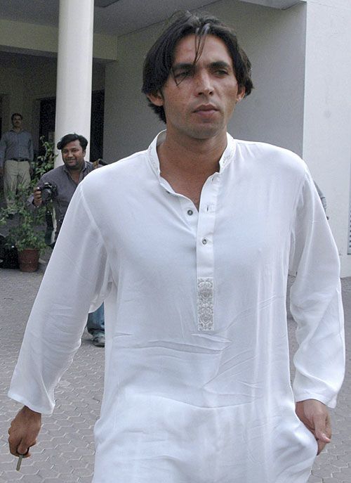 Mohammad Asif arrives at the National Cricket Academy | ESPNcricinfo.com
