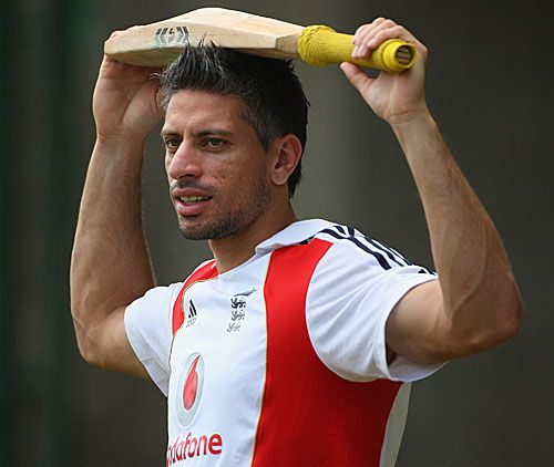 Sajid Mahmood looks on during England's training session | ESPNcricinfo.com