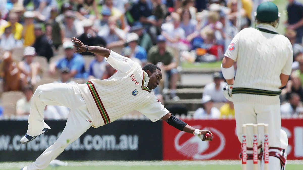 Hamish Blair photographs Dwayne Bravo's blinder | ESPNcricinfo