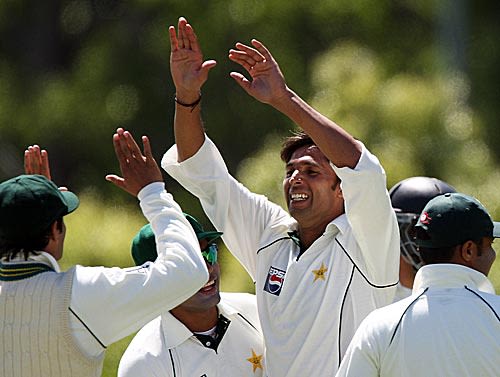 Mohammad Asif marked his return to Test cricket, following his one-year ...