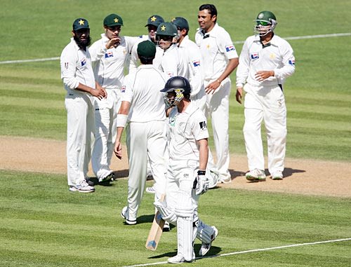 Daniel Flynn was given caught behind after a review | ESPNcricinfo.com