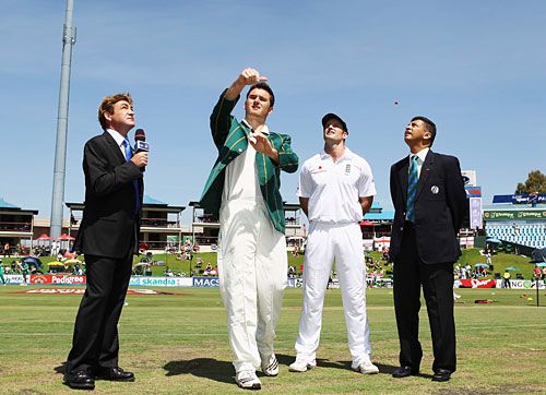 Andrew Strauss called correctly and put Graeme Smith's side into bat ...