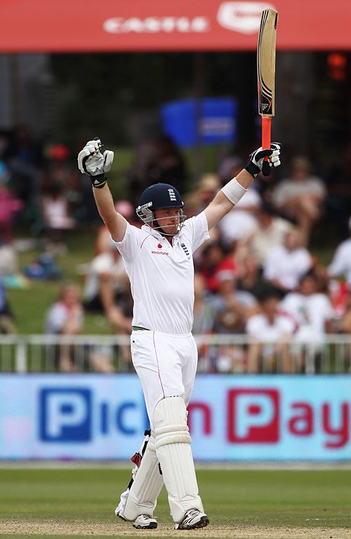 Ian Bell celebrates his ninth Test hundred, which helped put England in ...