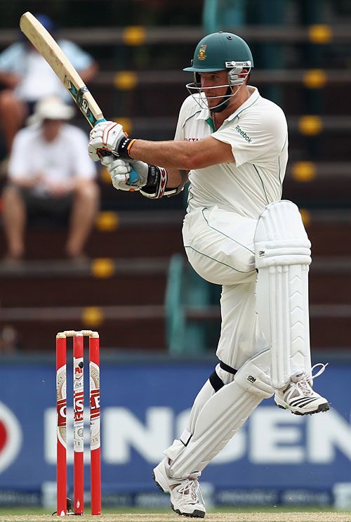 Graeme Smith hit 16 boundaries in his 187-ball 105 | ESPNcricinfo.com