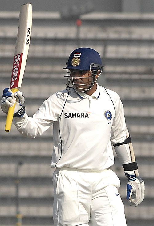 Tendulkar and Dravid tighten India's grip | ESPNcricinfo.com