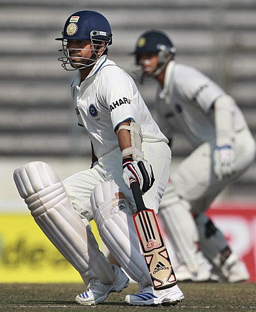 Sachin Tendulkar and Rahul Dravid complete a run | ESPNcricinfo.com