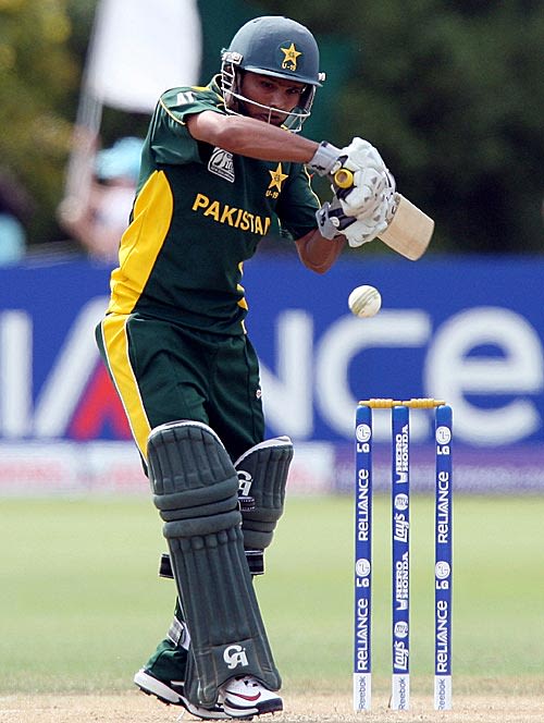 Rameez Aziz managed 23 but fell at a crucial stage | ESPNcricinfo.com