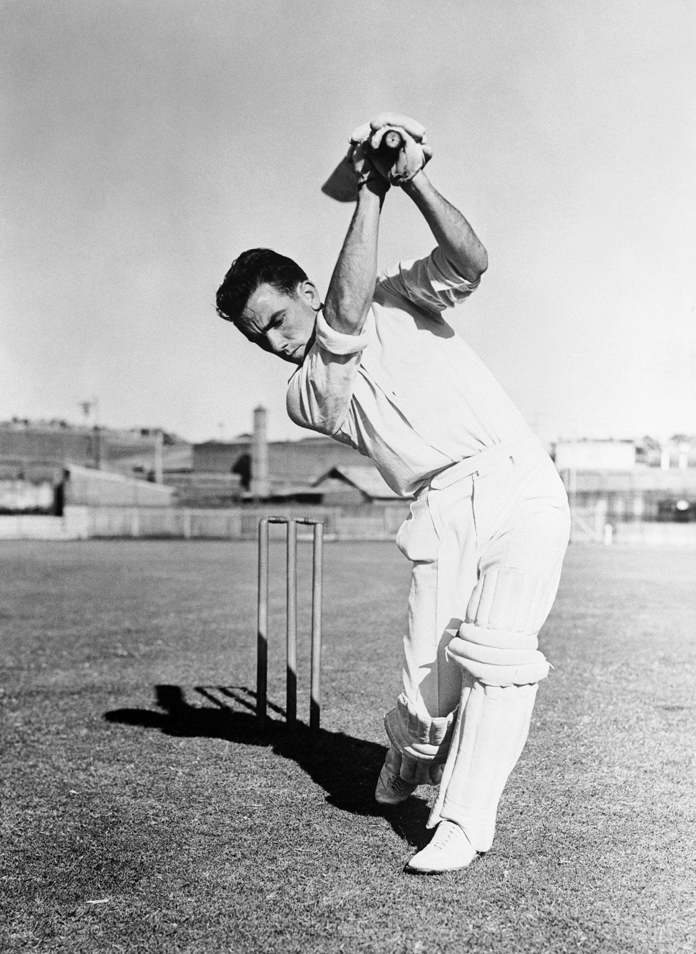 Bob Simpson poses in a batting stroke | ESPNcricinfo.com