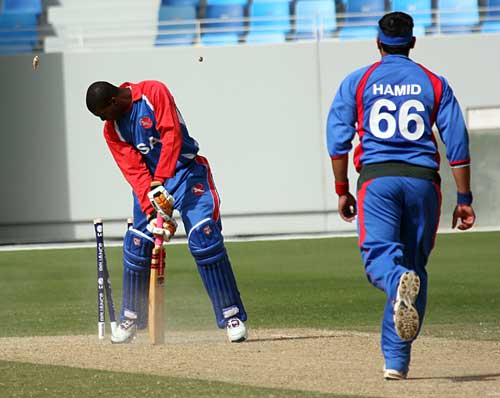 Timroy Allen is yorked by Hamid Hassan | ESPNcricinfo.com