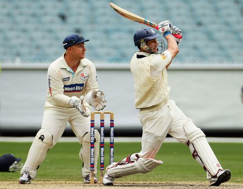 David Hussey goes over the top | ESPNcricinfo.com