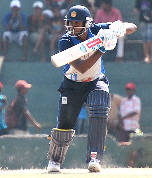 Angelo Mathews drives during his unbeaten 51 | ESPNcricinfo.com