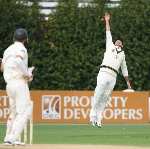 Ricky Ponting can't get his hands on this chance from Daniel Vettori ...