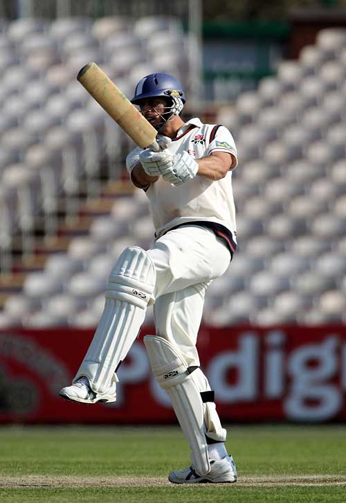 Sajid Mahmood hit 52 in a final-wicket stand of 77 | ESPNcricinfo.com