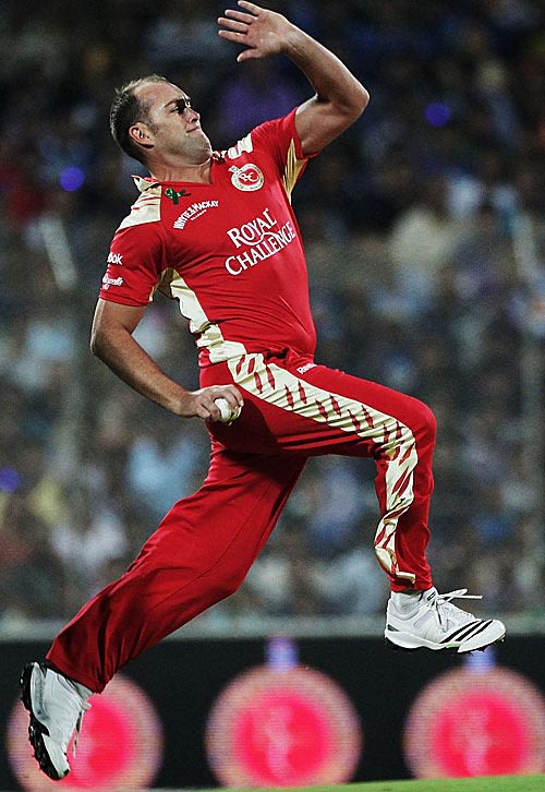 Jacques Kallis went for 25 in his two overs | ESPNcricinfo.com