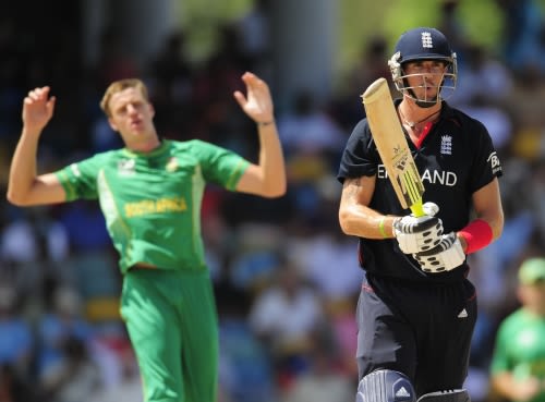 Kevin Pietersen was given a life early on when a regulation chance of ...