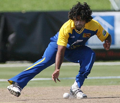 Lasith Malinga fields the ball | ESPNcricinfo.com
