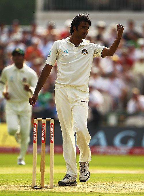Shahadat Hossain celebrates the wicket of Eoin Morgan for 37 ...