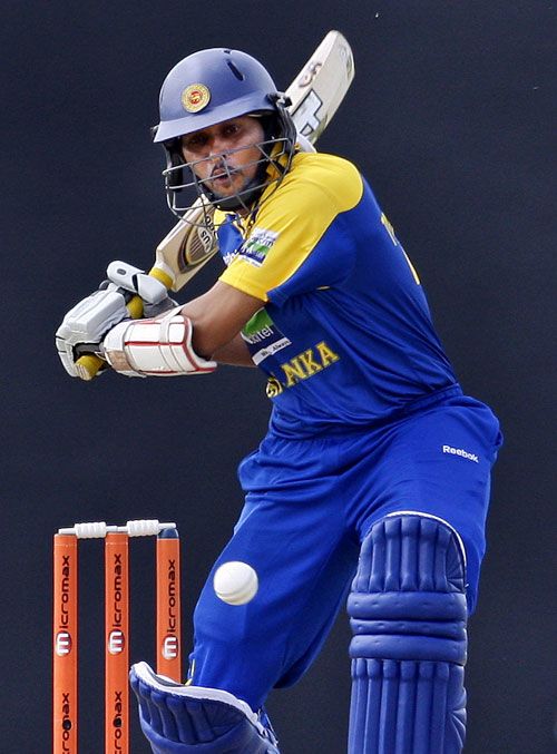 Tillakaratne Dilshan tries to force through the off side | ESPNcricinfo.com