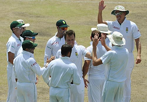 Johan Botha grabbed two wickets in quick time after lunch ...