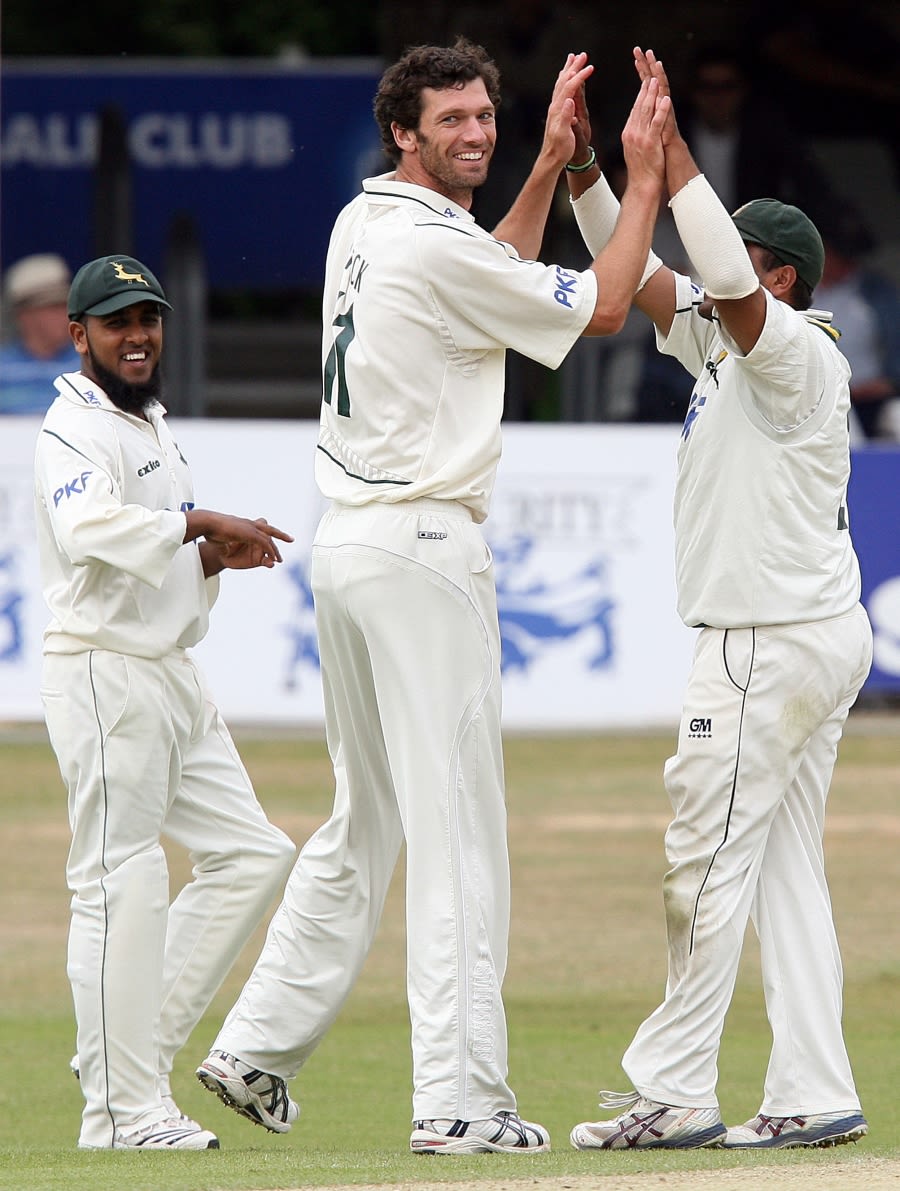 County news: Nottinghamshire release Charlie Shreck early | ESPNcricinfo