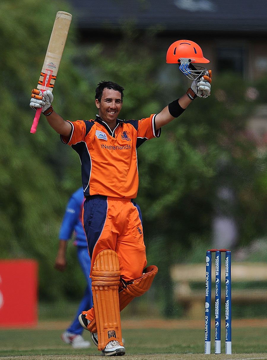 CAN vs IRE Cricket Scorecard, 10th Match at Amstelveen, July 07, 2010