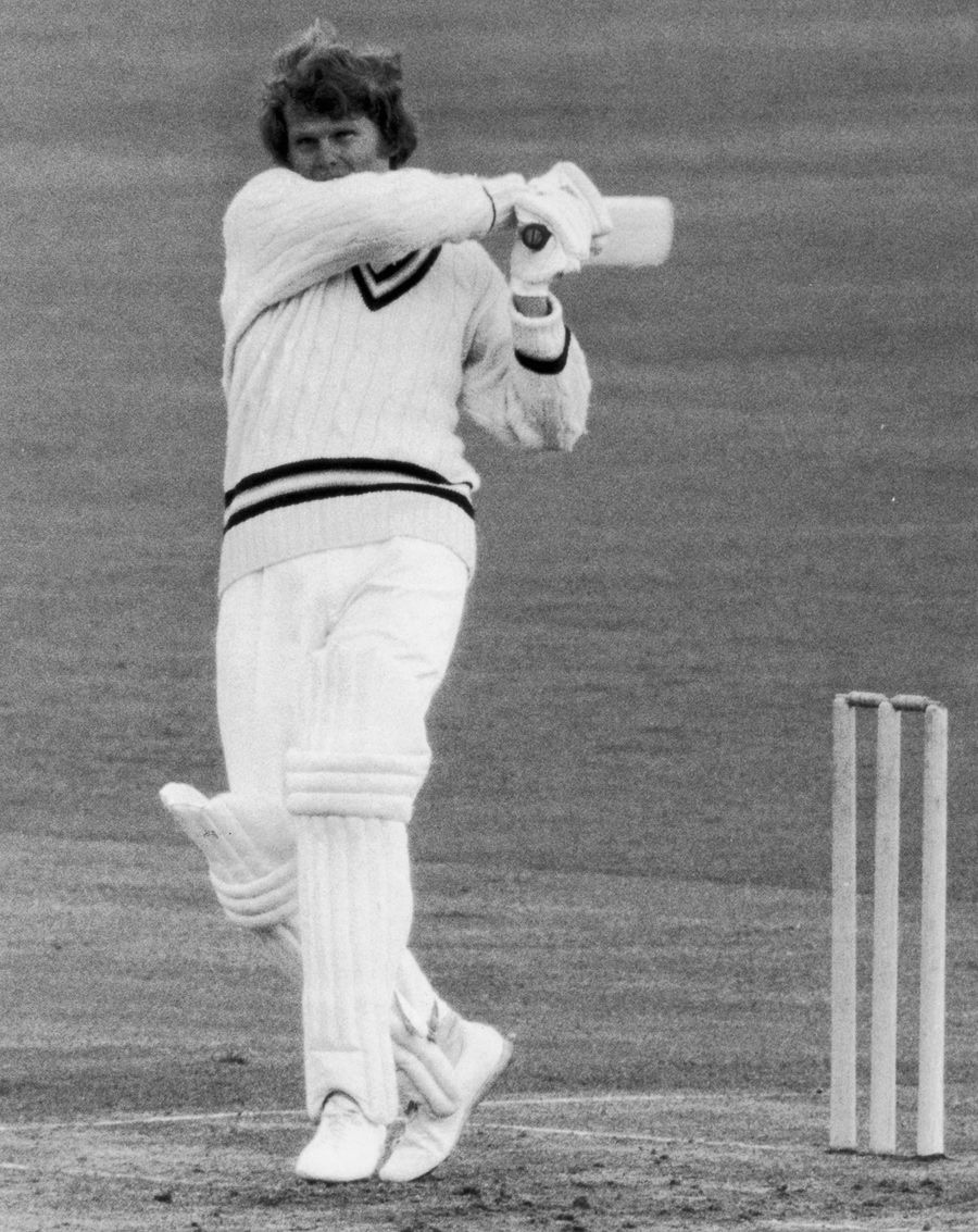 Barry Richards pulls | ESPNcricinfo.com