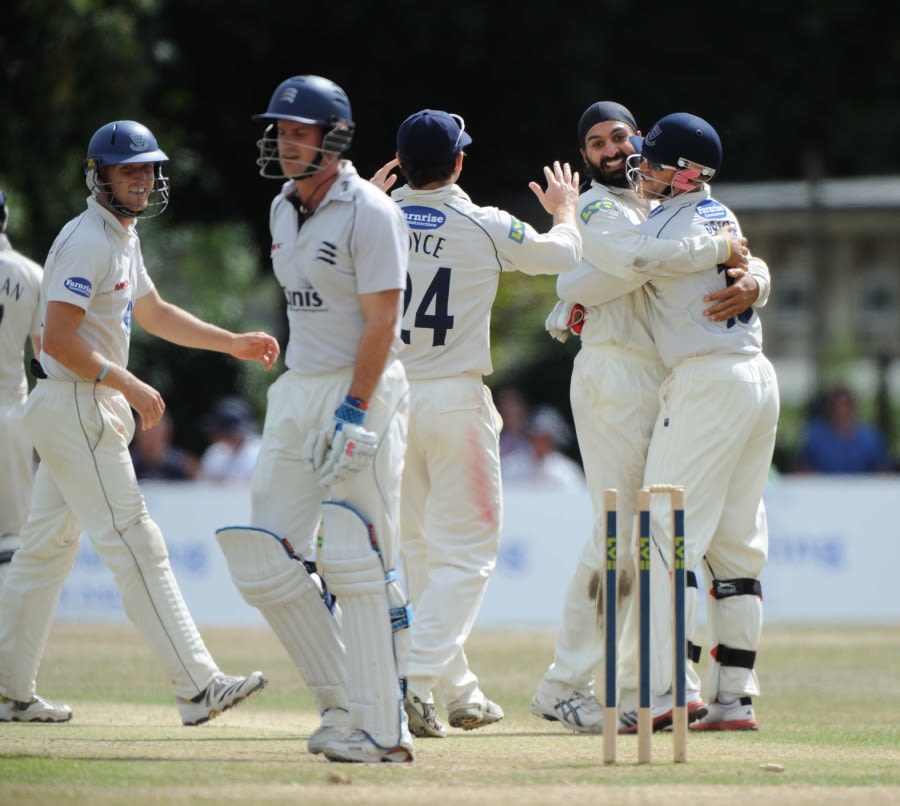 Cricket Photos - MID vs SUS, Pictures