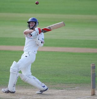 Chilton and Smith dig in for Lancashire | ESPNcricinfo