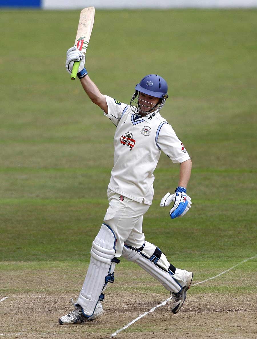 Will Porterfield celebrates his hundred against Worcestershire ...