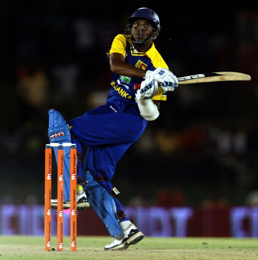 Thilan Samaraweera brings out the pull shot | ESPNcricinfo.com