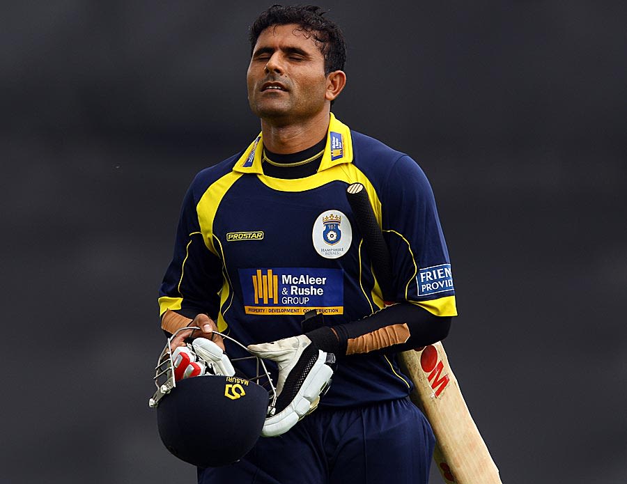 Abdul Razzaq walks back after his breezy 44 | ESPNcricinfo.com