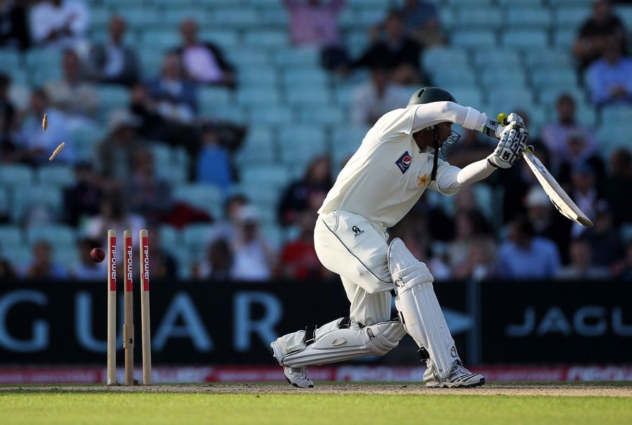 Imran Farhat is bowled in the last over of the day | ESPNcricinfo.com