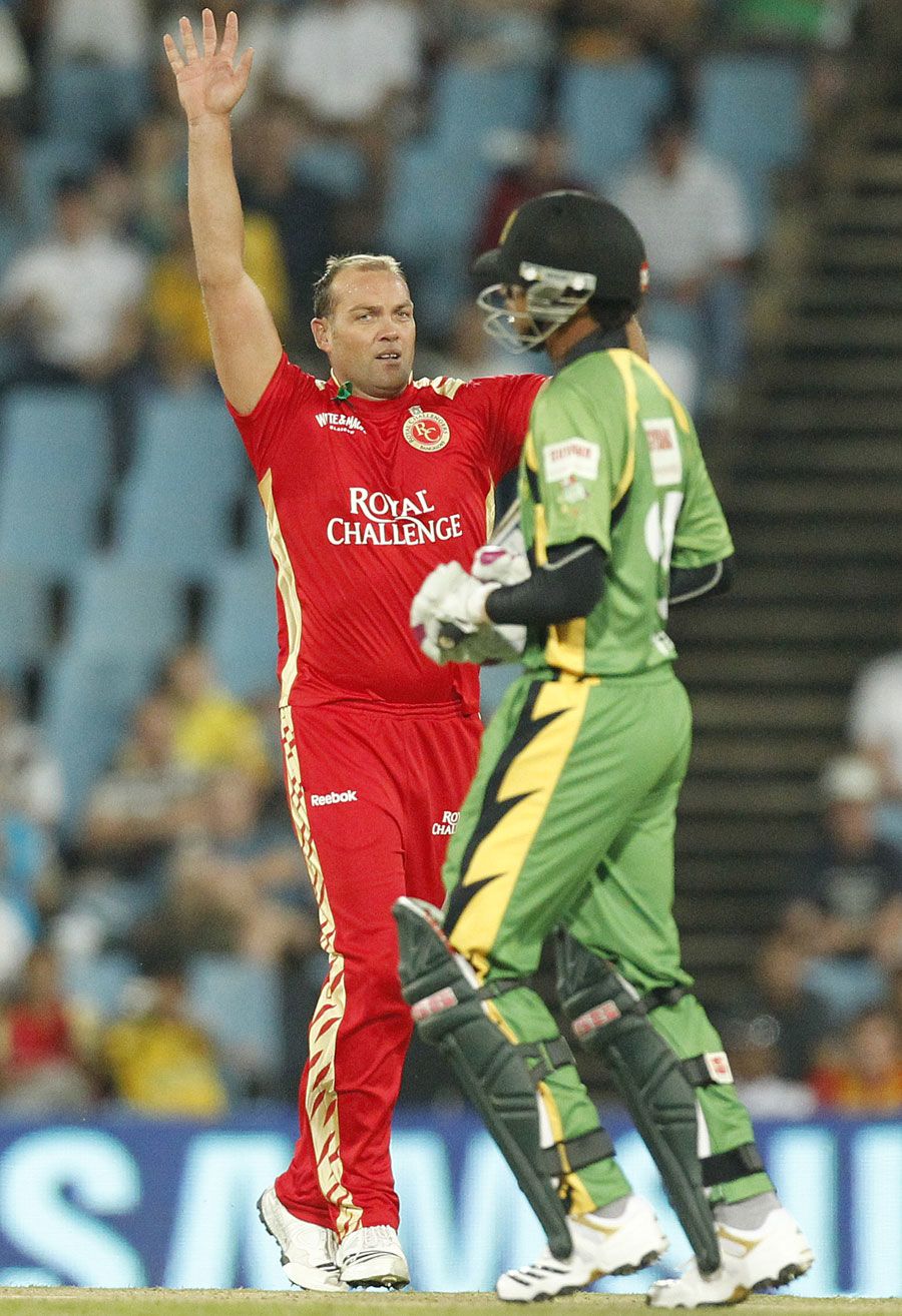 Cricket Photos - RCB vs GUY, 5th Match, Group B Pictures