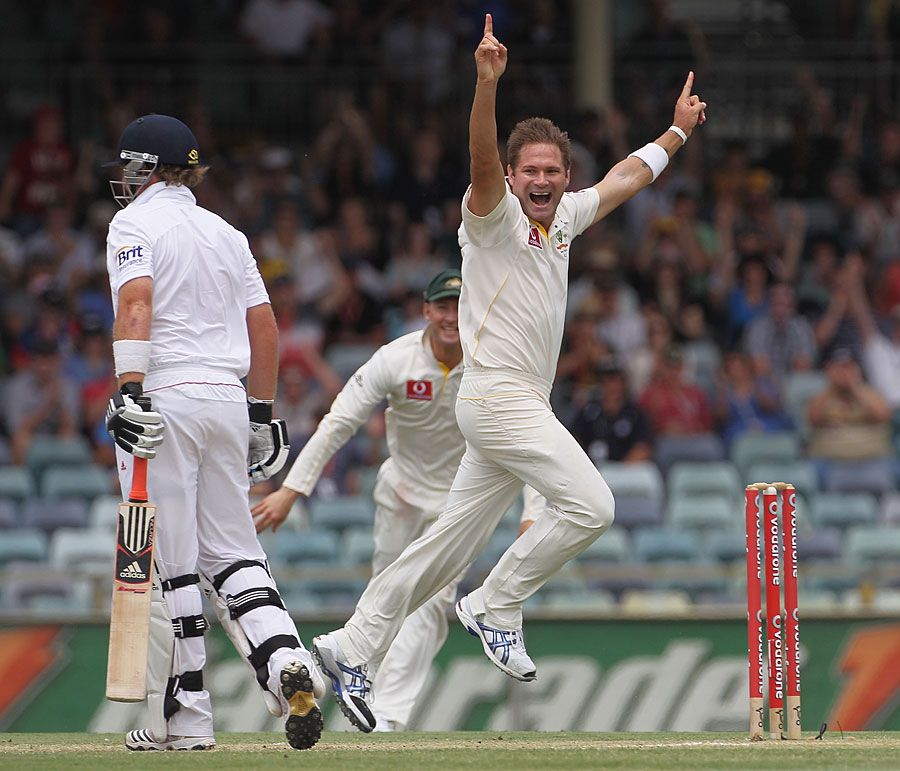 AUS vs ENG Cricket Scorecard, 3rd Test at Perth, December 16 - 19, 2010