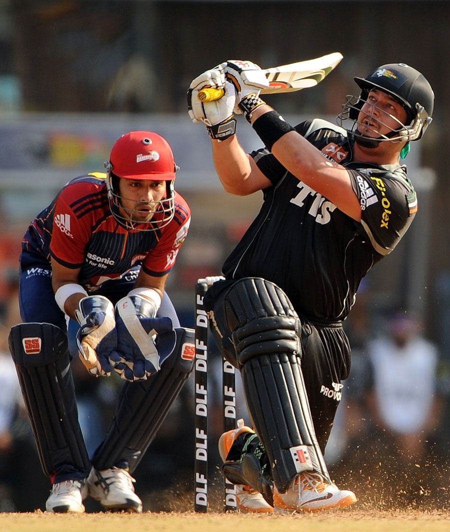 Pune v Delhi: Plays of the Day | ESPNcricinfo