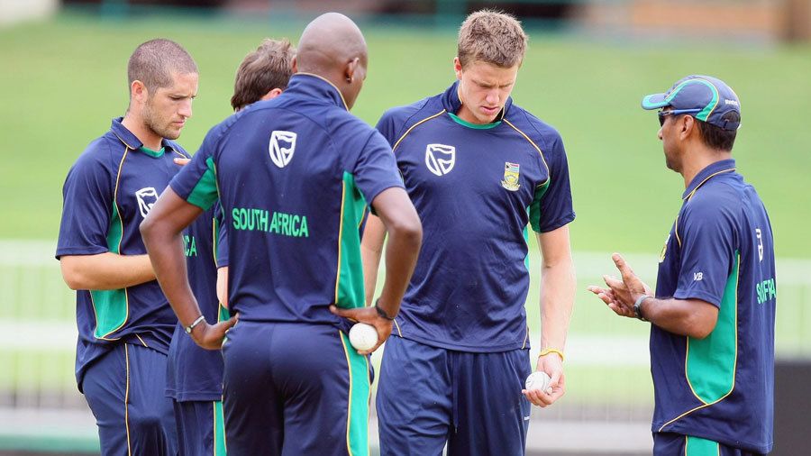 Bangladesh news: Vincent Barnes declines Bangladesh coaching job ...