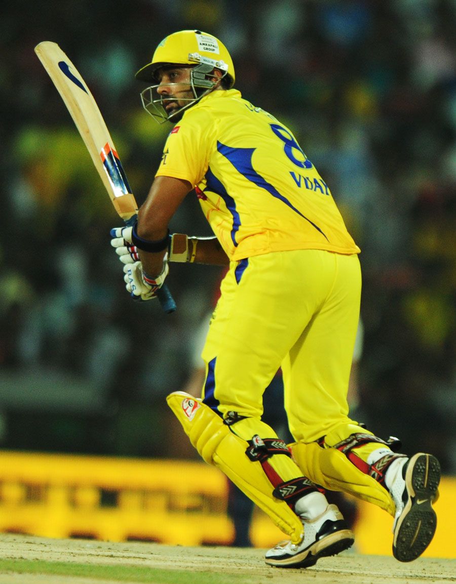 Dhoni, bowlers take Chennai to top of the table | ESPNcricinfo.com