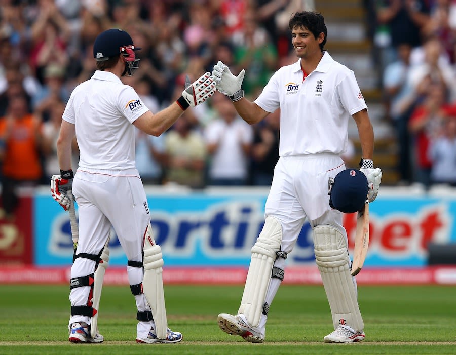 Eoin Morgan congratulates Alastair Cook on his double-century ...