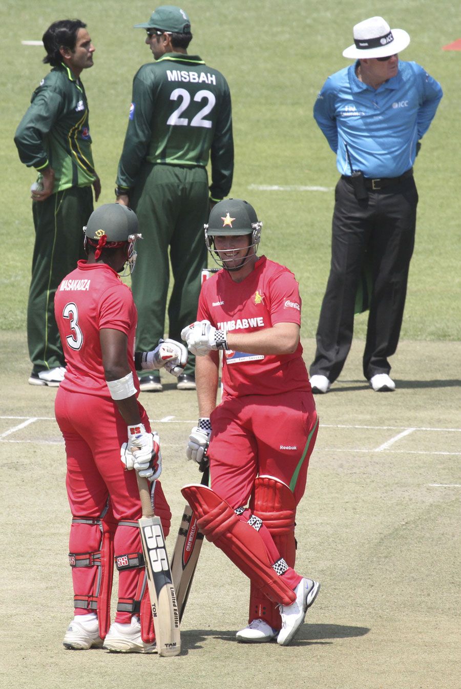 Zimbabwe v Pakistan, 2nd ODI, Harare: Butcher criticises timid batting ...