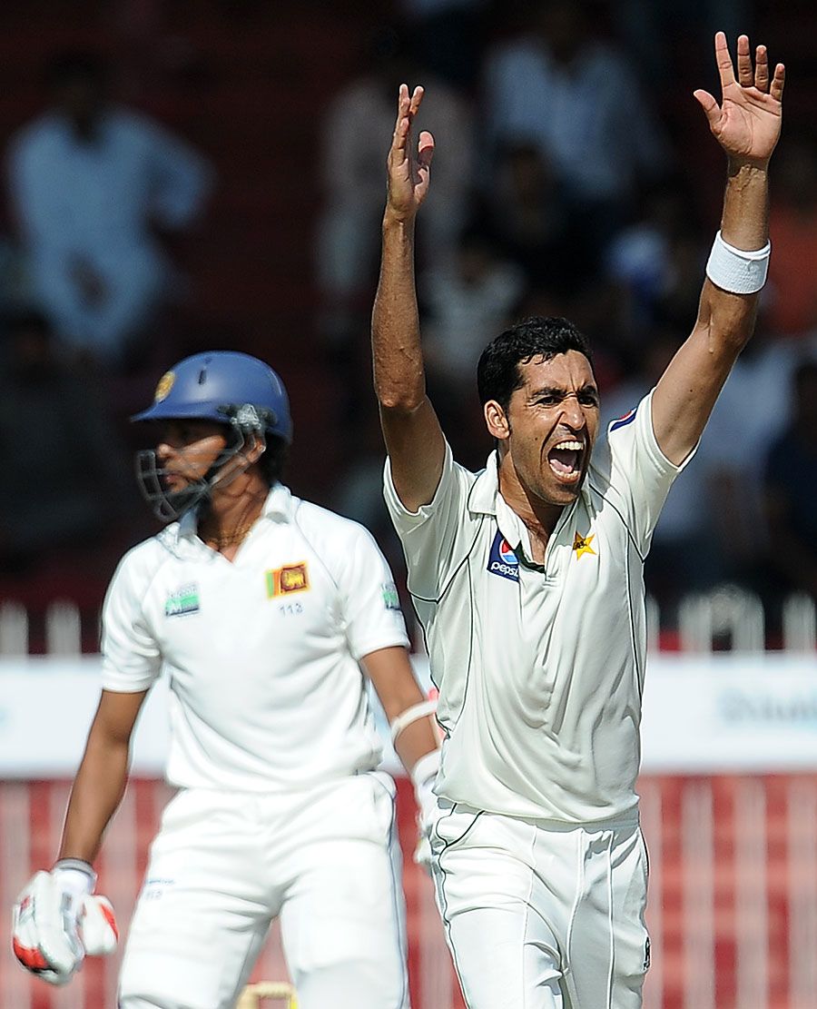 Umar Gul appeals for the wicket of Suraj Randiv | ESPNcricinfo.com