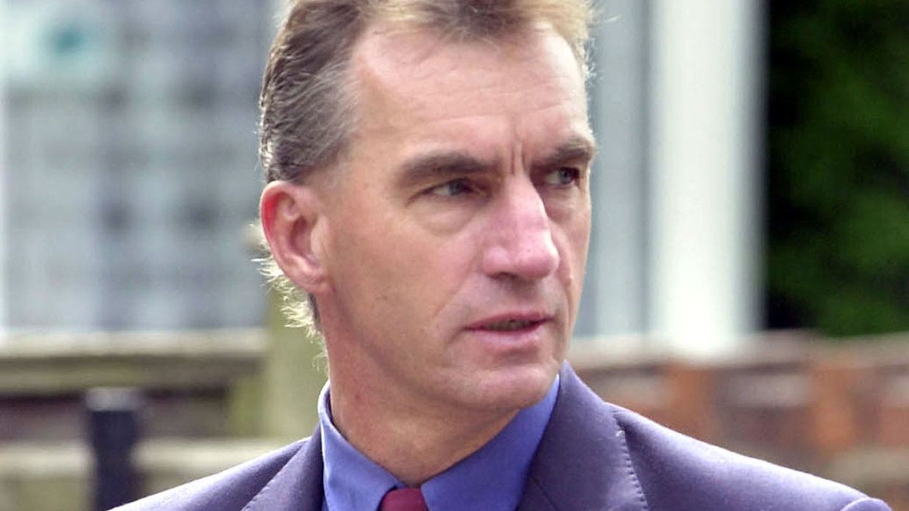 Review: Chasing Shadows: the life and death of Peter Roebuck | ESPNcricinfo