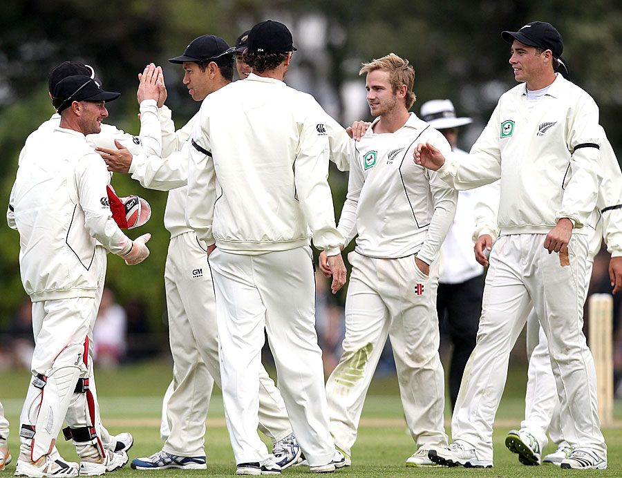 Kane Williamson and New Zealand celebrate a wicket | ESPNcricinfo.com